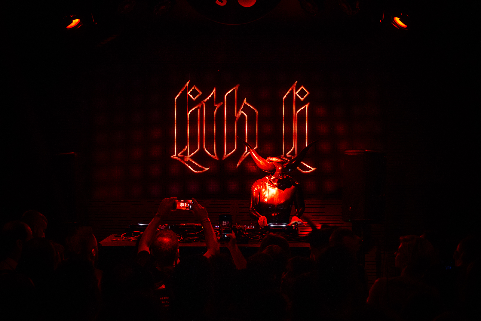 LITH LI GALLERY X2023 | FADE IN - Associação de Acção Cultural